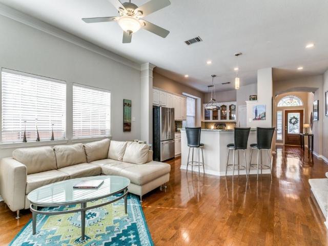7926 Enclave Way