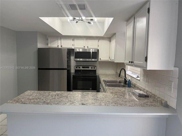 7926 Kimberly Blvd Unit 202, North Lauderdale, FL 33068