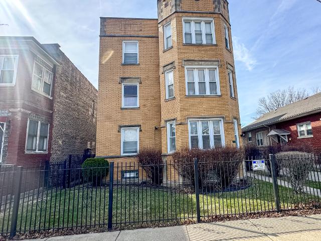 7926 S Luella Ave, Unit 1B, Chicago, IL 60617 | MLS #12567 | Compass