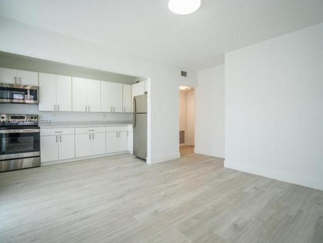 7927 Crespi Blvd #1, Miami Beach, FL 33141