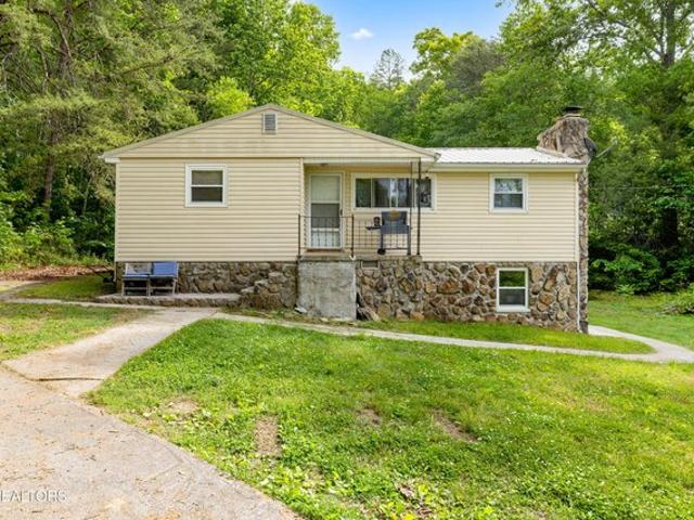 7928 Greenwell Rd, Knoxville, TN 37938