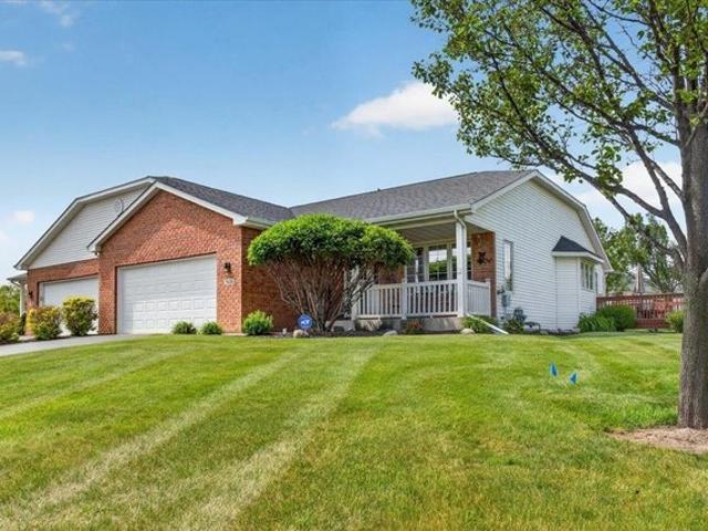 7928 Slater Dr, Rockford, IL 61108