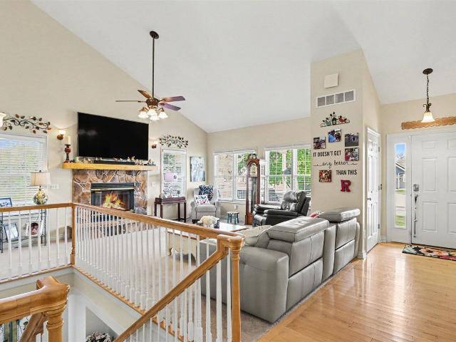 7928 Spring Haven