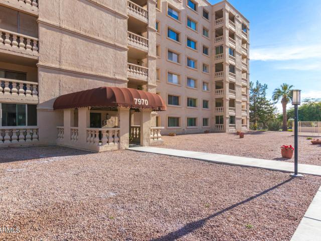 7920 e camelback road # 204