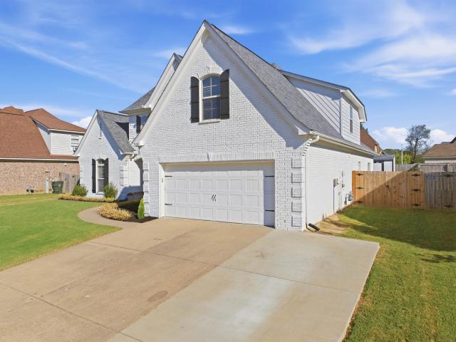 7920 pips ridge ln