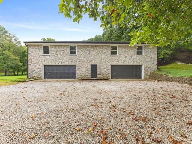 7921 N Fox Hollow Rd, Bloomington, IN 47408