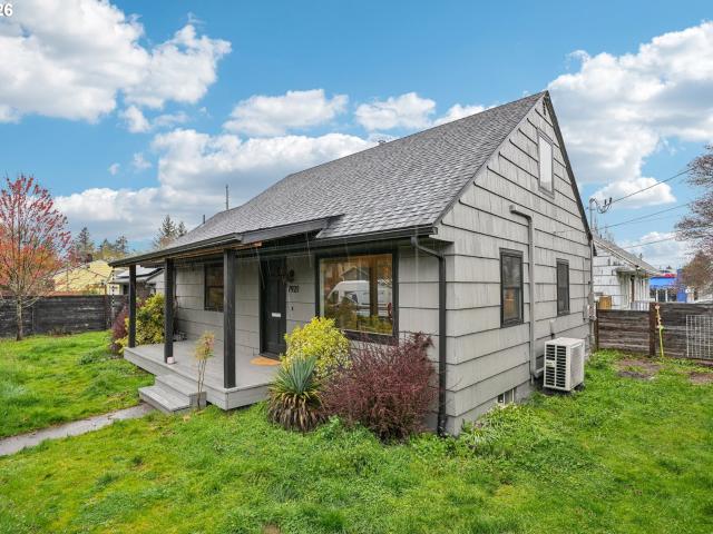 7921 NE Clackamas St, Portland, OR 97213 | MLS #583775 | Compass