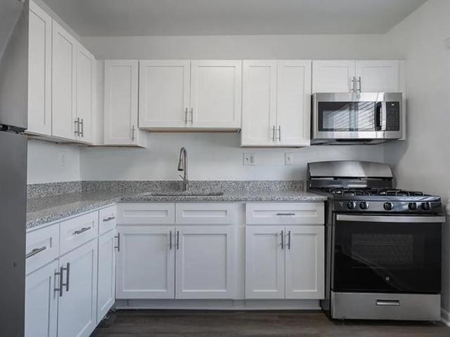 7922 Old Ocean View Rd, Norfolk, VA 23518