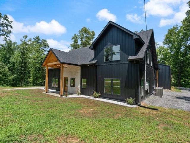 7922 E Plunders Creek Rd, Dickson, TN 37055