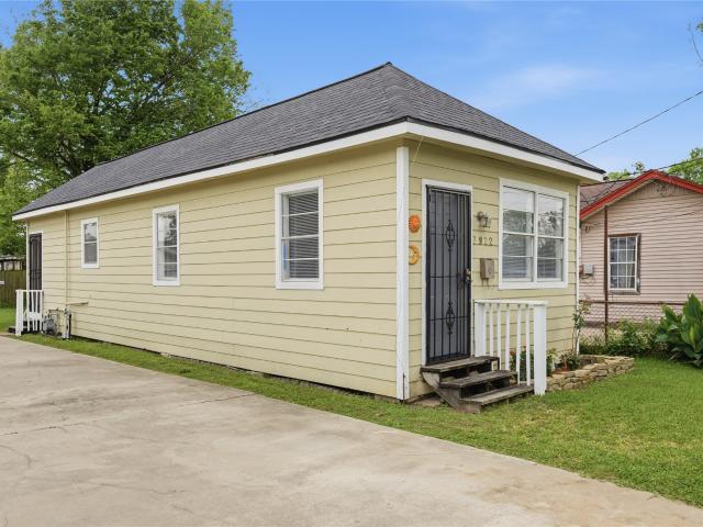 7922 Sherman St, Houston, TX 77012 | MLS #95735 | Compass