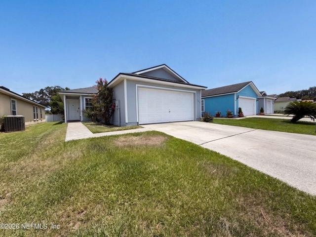 7923 Cherry Blossom Dr N, Jacksonville, FL 32216