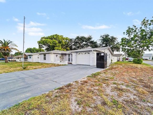 7923 Ironbark Dr, Port Richey, FL 34668