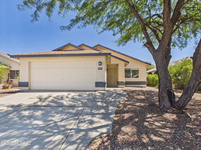 7923 S Lennox Ln, Tucson, AZ 85747