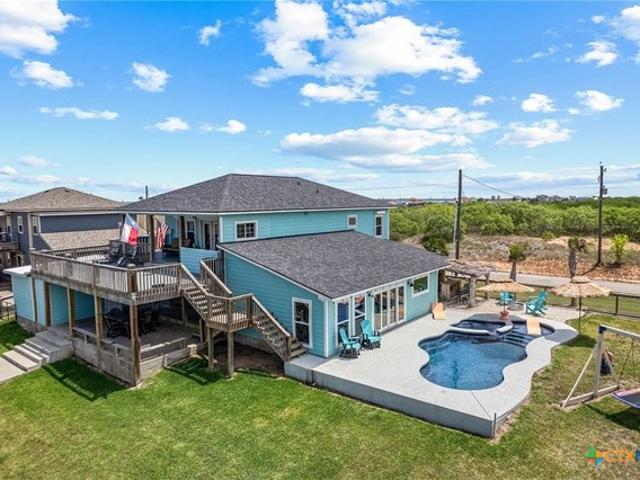 792 County Road 306, Port Lavaca, TX 77979