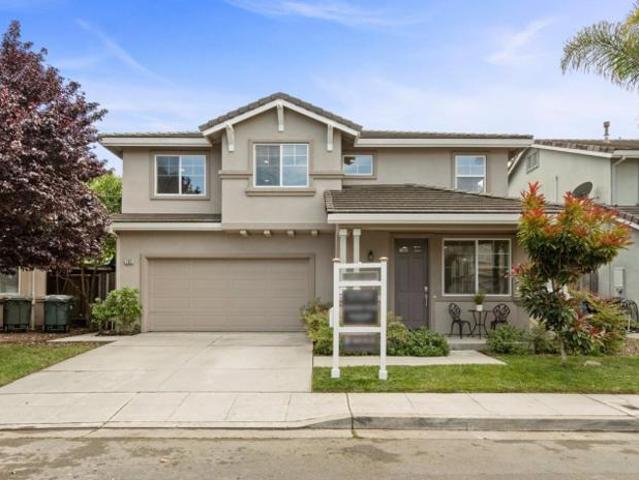 792 Avelar St, East Palo Alto, CA 94303