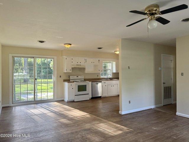 792 Broad Creek Rd, New Bern, NC 28560
