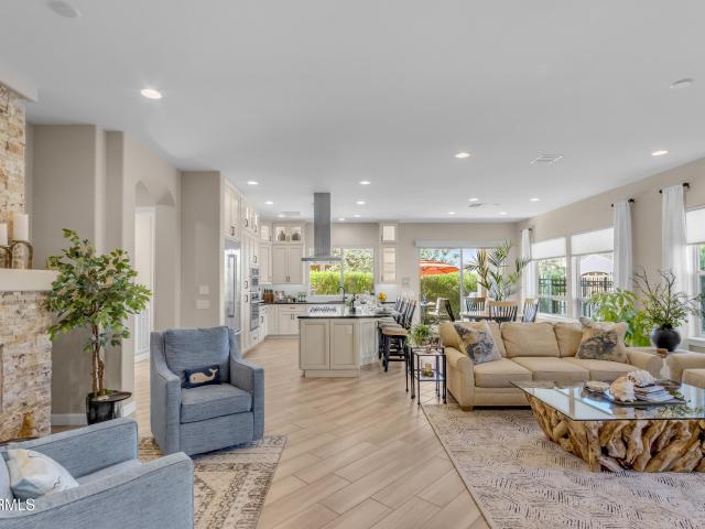 792 e citrus hollow way