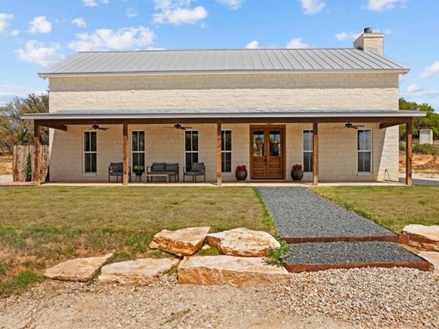 792 Langes Mill Rd, Doss, TX 78618