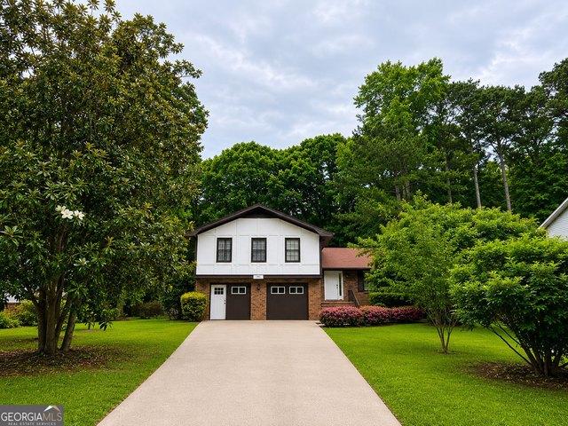792 Mountainbrooke Cir, Stone Mountain, GA 30087