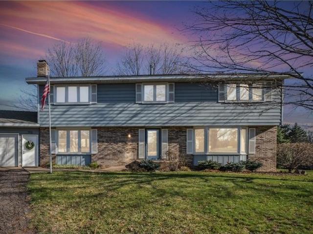 792 Mimosa Ln, New Brighton, MN 55112