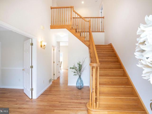 792 Sowards Place