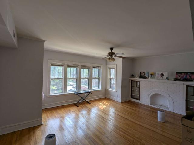 $792 room in Irving Park. Move in Oct 1st!