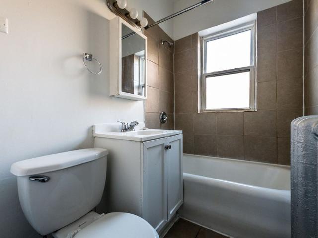 7934 S Wabash 1 Bedroom Apartment for Rent at 7934 S Wabash Ave, Chicago, IL 60619 Chatham