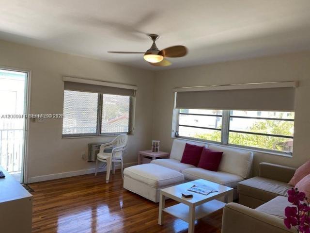 7935 Carlyle Ave # 10| Modern 1 Bed Condo in Miami