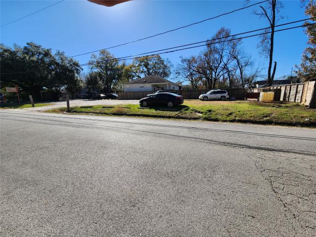 7935 Tower St, Houston, TX 77088 | MLS #59740 | Compass