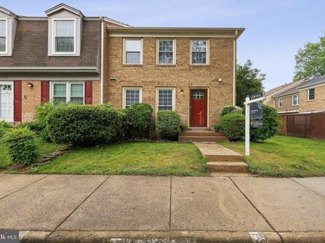 7937 Bethelen Woods Ln, Springfield, VA 22153