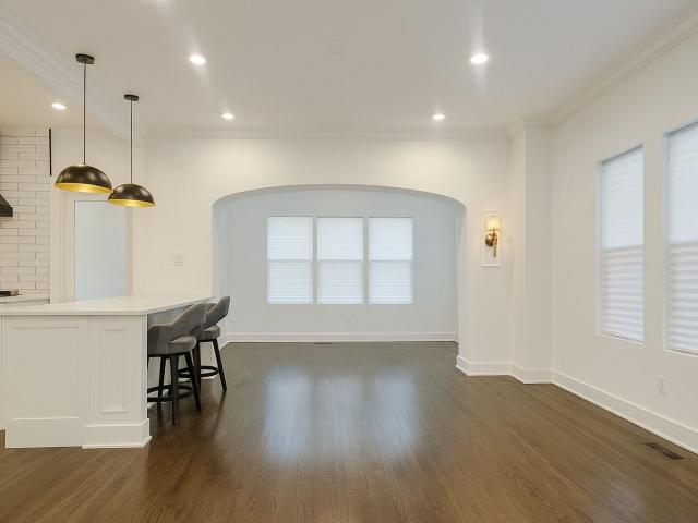 7937 S Crandon Avenue, Chicago, US, IL