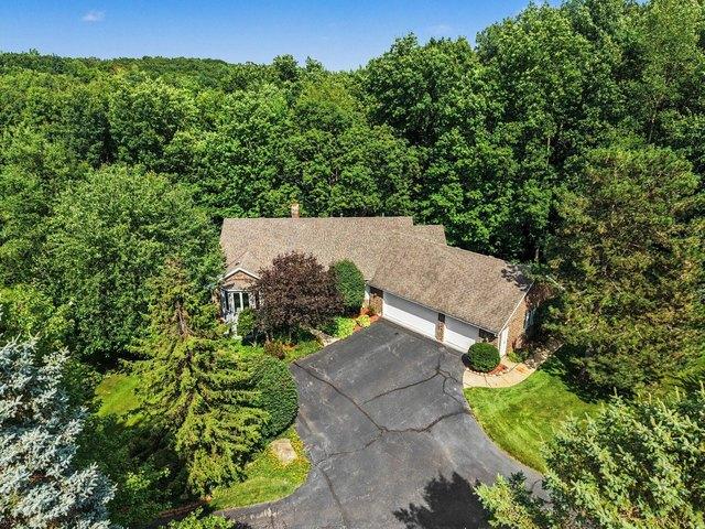 7930 Crestview Dr NE, Belmont, MI 49306