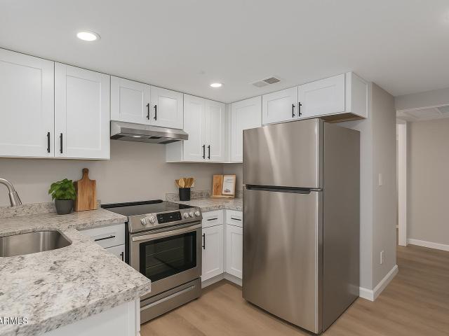 7930 e camelback road # 506
