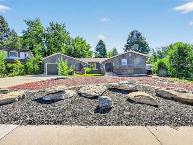 7931 Country Lake Dr, Bartlett, TN 38133