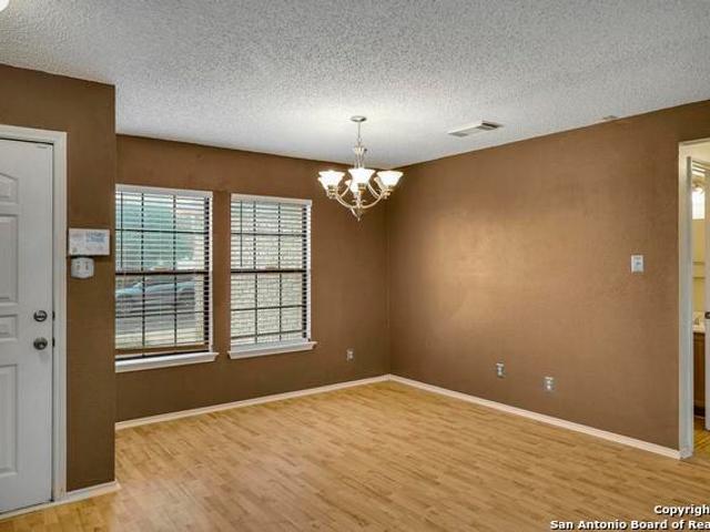 7931 Pecan Hts