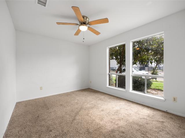 7932 Grow Lane