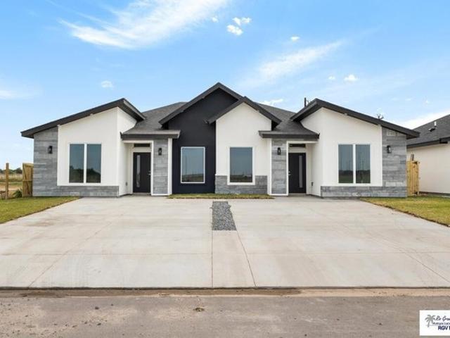 7932 Villa Fino Ln, Brownsville, TX 78521