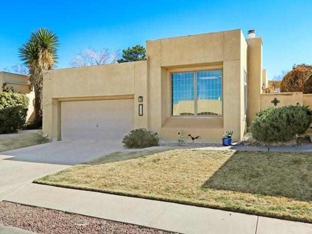 7932 Woodridge Dr NE, Albuquerque, NM 87109