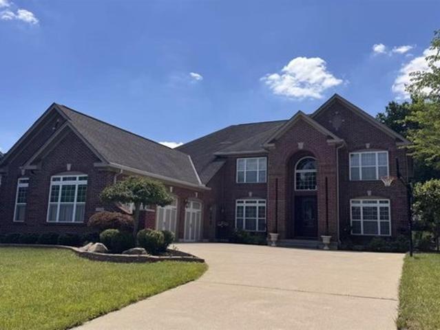 7933 Elbrecht Dr, Montgomery, OH 45242