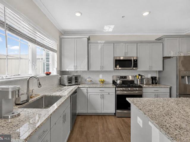 7933 Potter Place