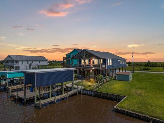 793 County Road 291, Sargent, TX 77414