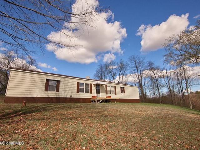 793 Chamberlain Mills Rd, Salem, NY 12865