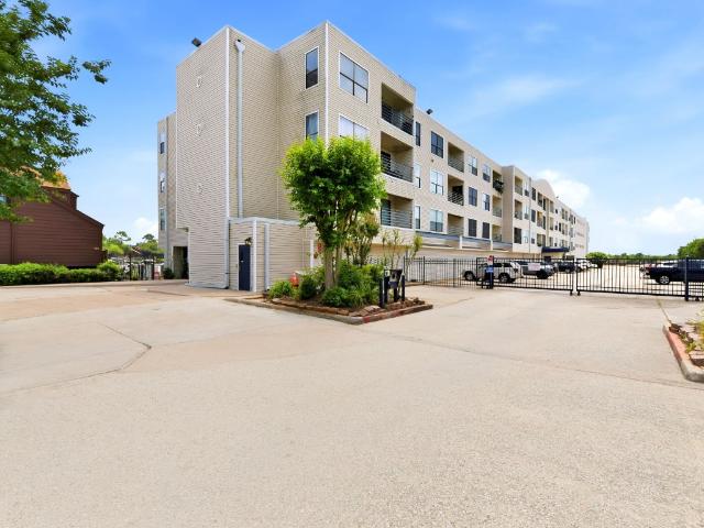 793 Davis Road 113