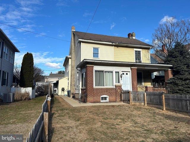 793 Delaware Ave, Palmerton, PA 18071