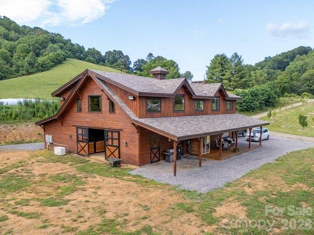 793 State Highway 197 S, Burnsville, NC 28714