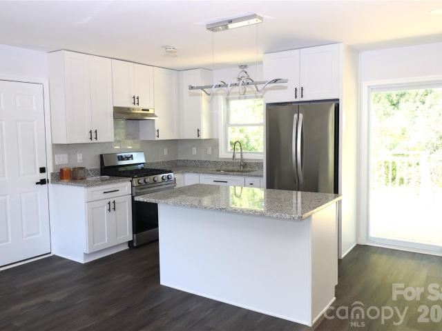 793 Vancouver Ln, Gastonia, NC 28052 | MLS #4369 | Compass