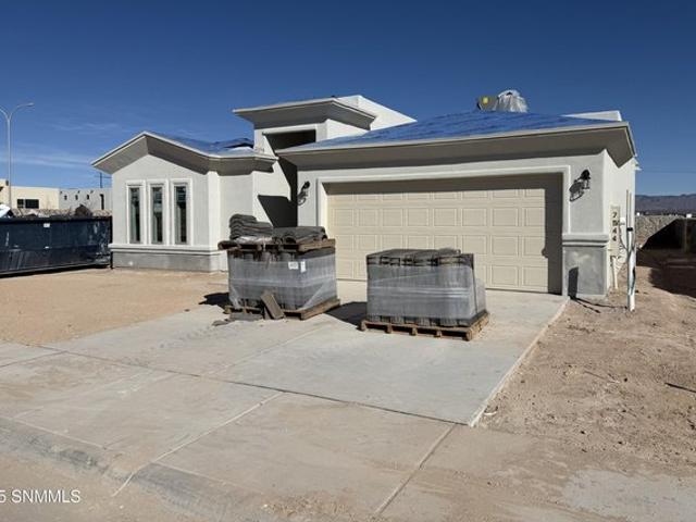 7944 San Eduardo St, Las Cruces, NM 88012