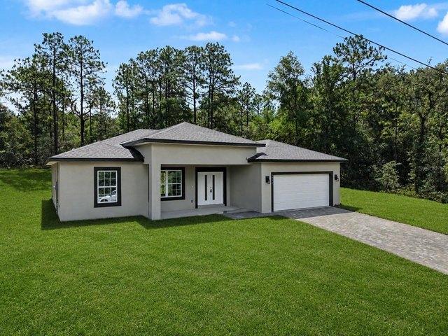 7945 N Ibsen Dr, Citrus Springs, FL 34433