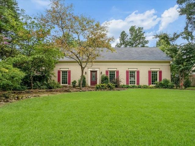 7945 Farmington Blvd, Germantown, TN 38138