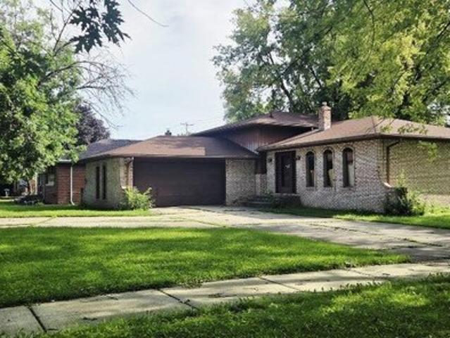 7945 Hohman Ave, Munster, IN 46321